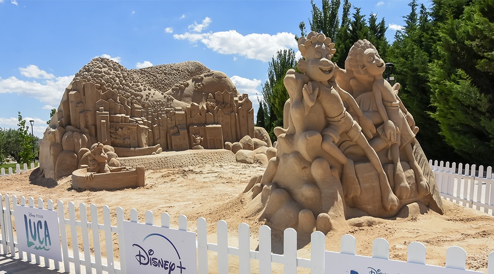 El Parque Europa de Torrejón acoge una escultura gigante de arena