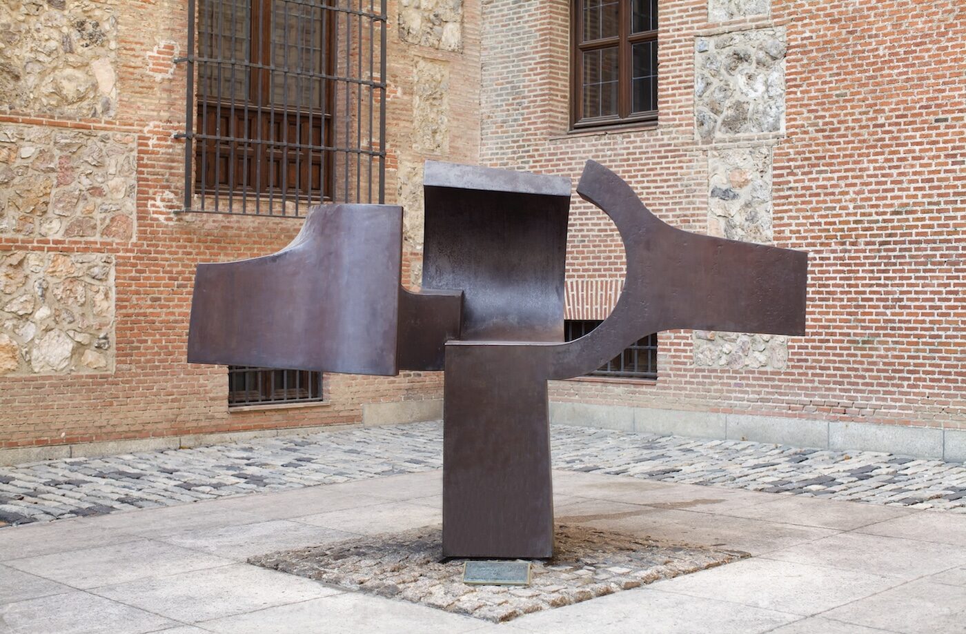 Cinco obras para conocer a Eduardo Chillida en Madrid